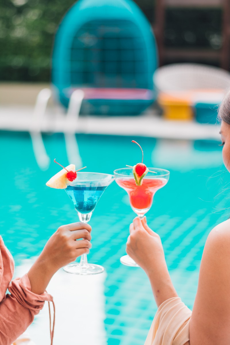 Pool Bar Bangkok | Mercure Bangkok Sukhumvit 11 | Bangkok cocktails